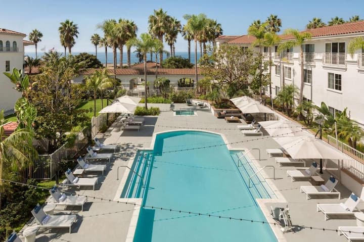 Unwind & Enjoy! Pool, Pets Allowed, Near The Beach - Carlsbad, CA