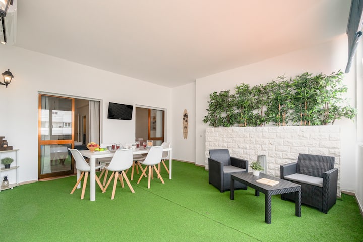 Central Apartment - Rooftop Pool - Albufeira