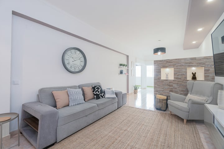 Central Apartment - Rooftop Pool - Albufeira