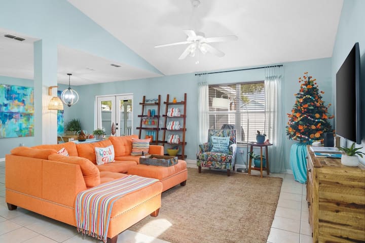 Beach House - Paradise Palace - Panama City Beach, FL