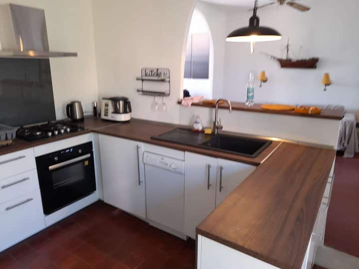 Jolie Appartement Lumineux De 8 Couchages - Île de Porquerolles