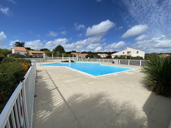Bois Soleil By Interhome - Saint-Palais-sur-Mer