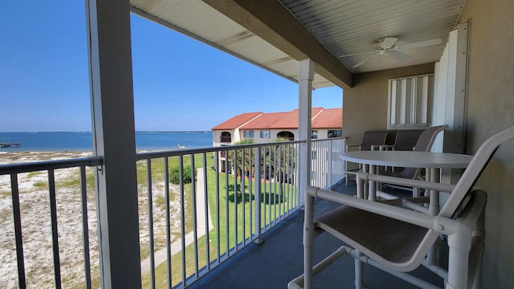 Stunning Intracoastal Condo Views! 3br/2.5ba - Navarre, FL