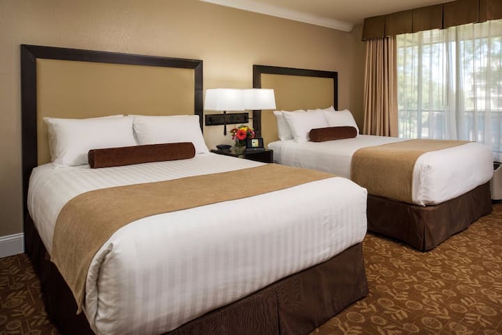 2 Relaxing Room With Free Parking, Pool, Breakfast - Mountain View, CA
