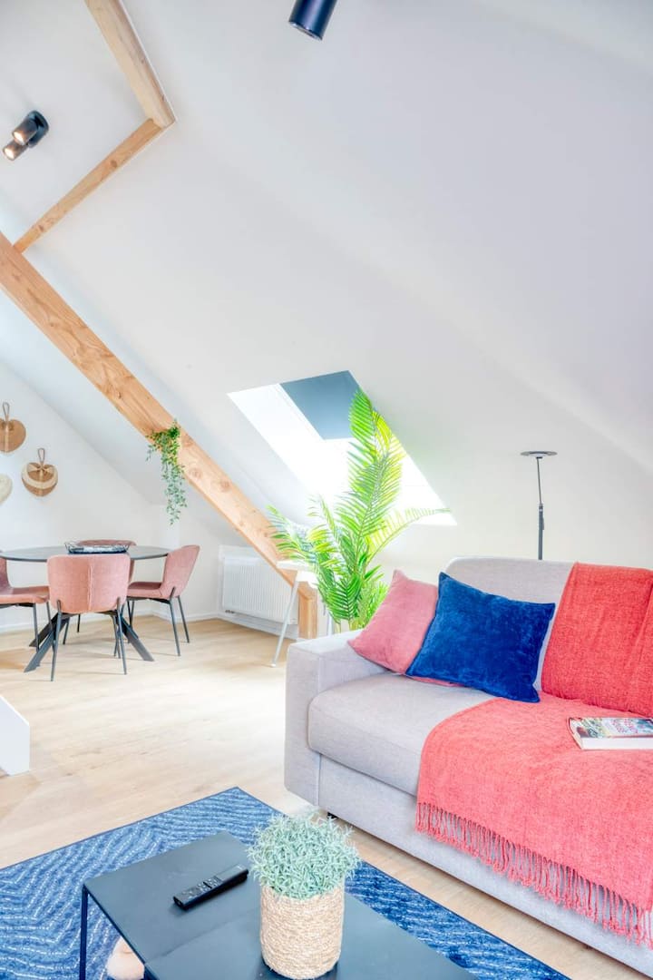 Cozy Rooftop Apartment With Mezzanine - Gand