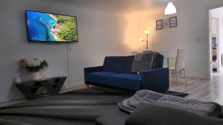 3bed Maidstone Stay - Wifi, Parking, London Access - 梅德斯通