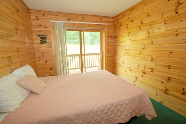 Cabin 2364-sizable Log Cabin Within Private Resort - Gaylord, MI