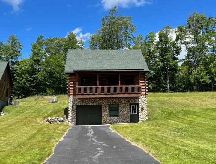 Cabin 2340 - Comfortable Log Cabin Within Private Resort - Gaylord, MI