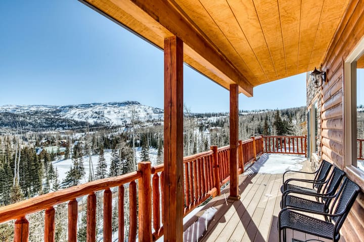 Cozy 4br Mountainview | Fireplace | Deck - Brian Head, UT