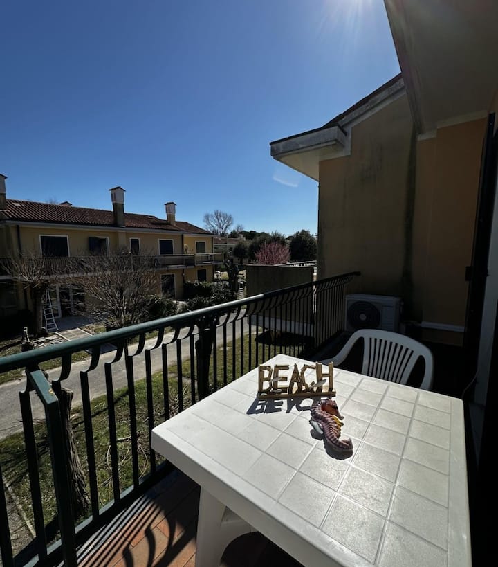 Appartement De Vacances En Famille Avec Piscines - Bibione