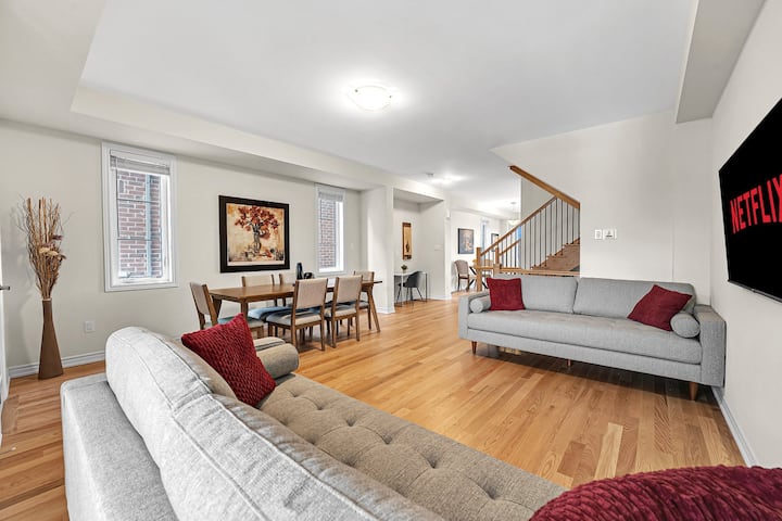 *Upscale* 6 Bed Family Home Near Niagara & Toronto - Burlington
