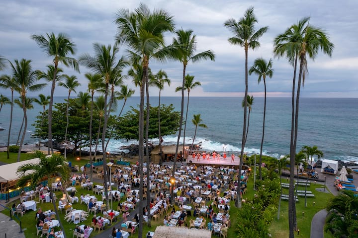 Award-winning Oceanfront Resort | 1 King Bed - Kailua-Kona, HI