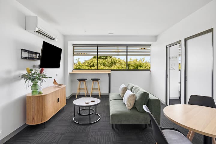 Lux On Yarra I Family Suite In Geelong Cbd - Eastern Beach, Victoria
