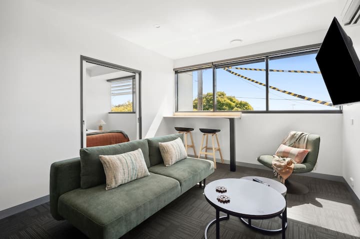 Lux On Yarra I King Studio Apartment In Geelong Cb - Geelong
