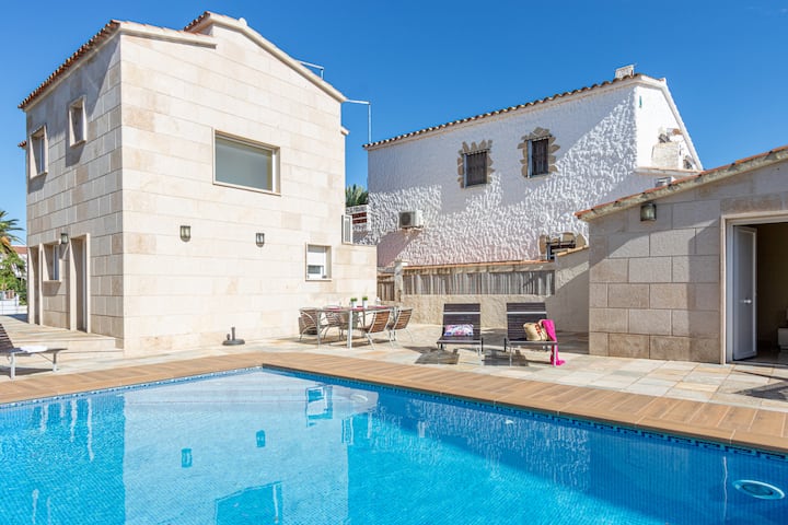 0031-ter Maison Au Canal Avec Piscine, Amarrage Et - Empuriabrava