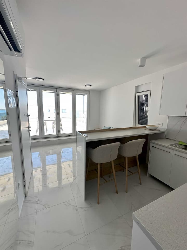 Studio With Sea View - D6 - Vir