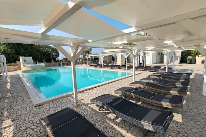 Villetta Pino Pool And Sea - Happy Rentals - Torre Lapillo