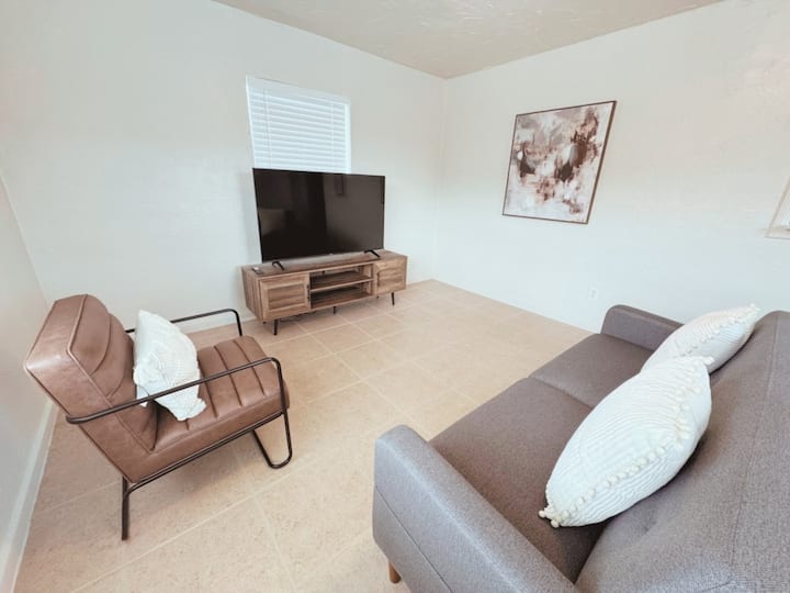 Modern Sodo Loft - EDC Orlando