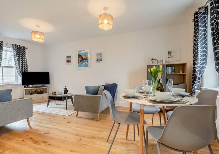 Upper Deck - Bude - Bude