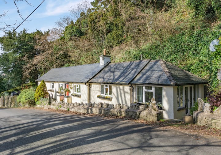 Sunrise Cottage - Grange-over-Sands