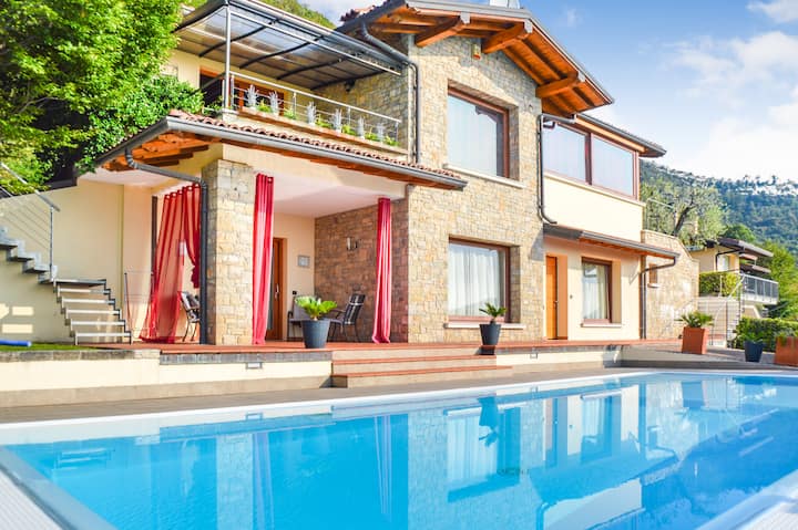 Villa Belvedere · Detached Villa Private Pool And Lake View - Lake Garda