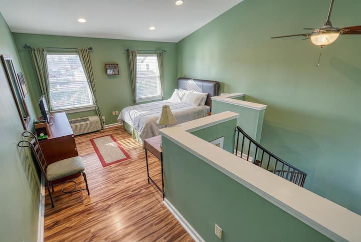 Spacious 500 Sq. Ft Suite (2 Floors) - Hershey, PA