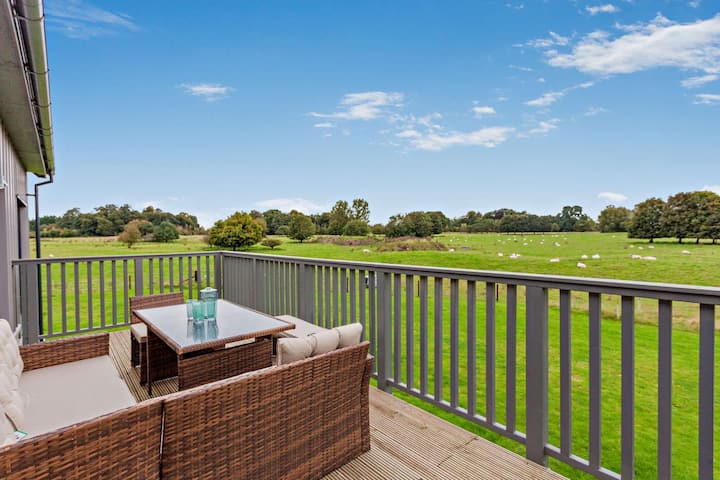 3 Bed In Chapmanslade (Oc-b30128) - Warminster