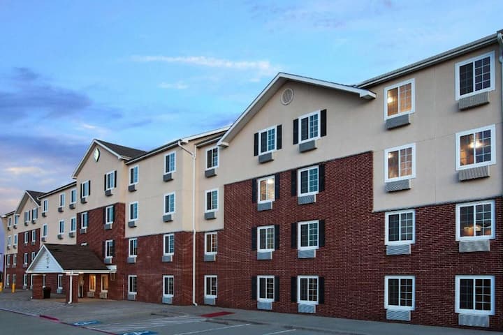 Your Extended Stay In Mckinney Awaits - McKinney, TX