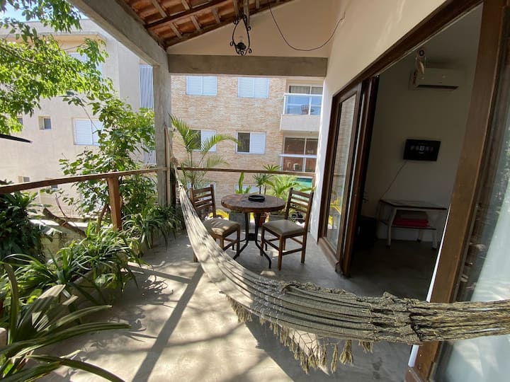 Suíte 1 Com Varanda - Casa Praiana - Guarujá