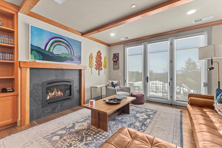 Gorgeous New Trapp Villa: Mountain View, Pool&more - Stowe, VT