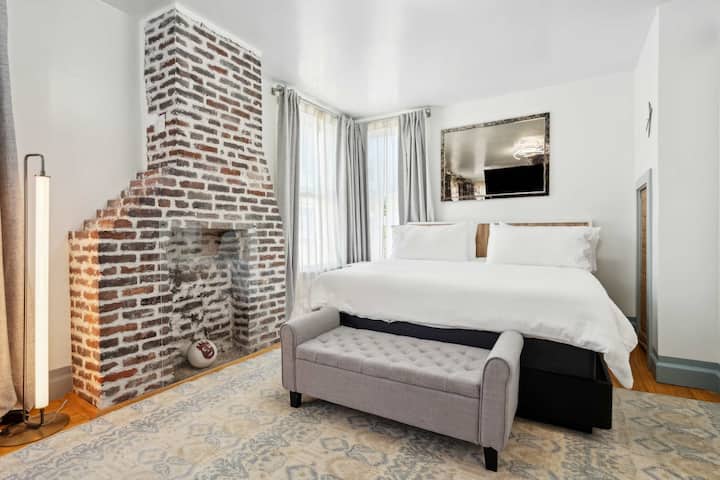 Calm Walk-up With Coastal Vibes And Heated Pool - Charleston, SC