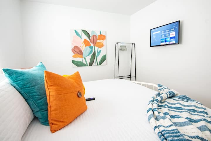 D1-vulcan's Double Suite-king Beds/wifi/workspace - Birmingham, AL