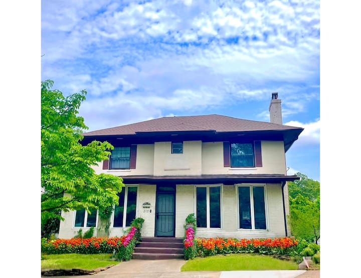 Hanover Haven- Historic/family/groups/games/pets - Homewood, AL