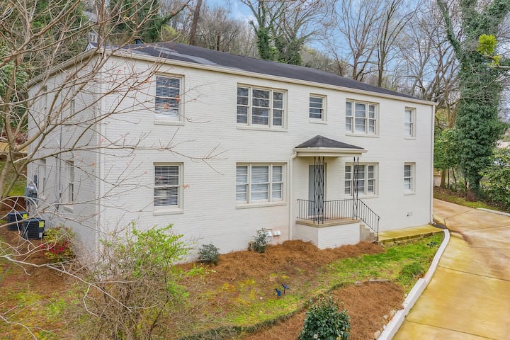 Vulcan View- Groups/king Beds/free Parking/balcony - Birmingham, AL