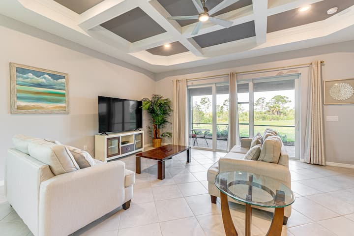Pool Access, Bbq Ready: Golf Retreat In Venice - Englewood, FL