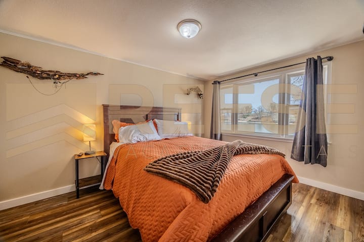 Beach Cabin #1 - Lake Ozark, MO