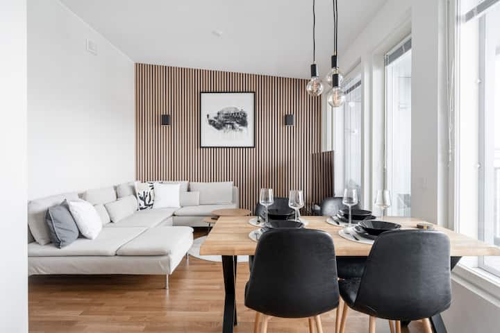 Luxurious 2br Penthouse With Private Balcony - Tampere