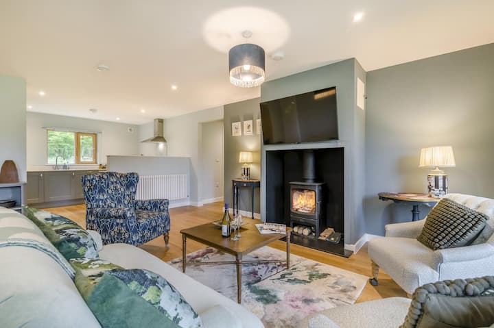 2 Bed In Chapmanslade (Oc-b30308) - Warminster