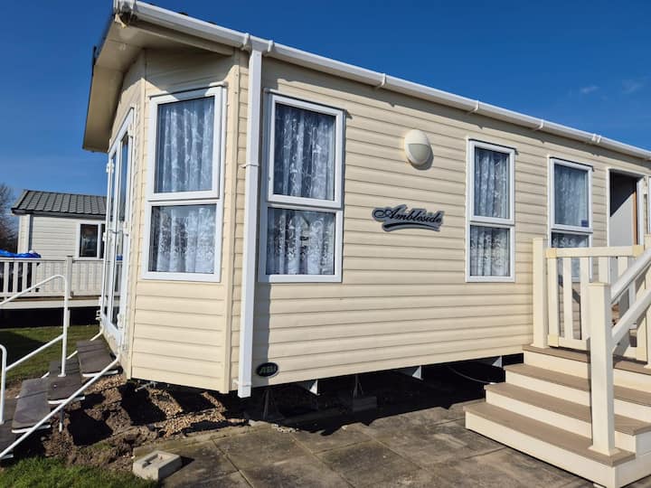 Nice Caravan With Decking, Sunnydale Ref 35076af - Mablethorpe