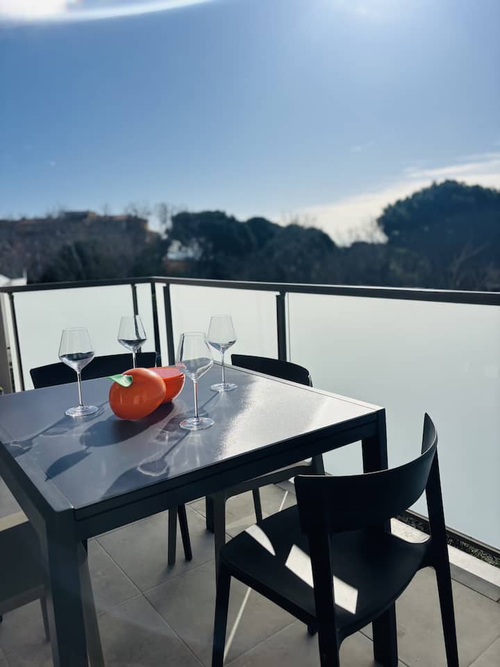 Ozin 6.haut Standing, Accès Plage, Parking Privé - Vias