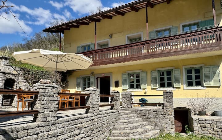 Hisa Betin 4 Bedroom Holiday Home In Soca Valley - Kobarid