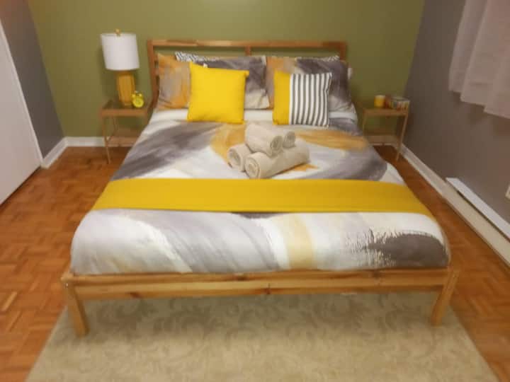 1br Cozy & Modern Apt! Montreal & Cartierville - Pointe-Claire