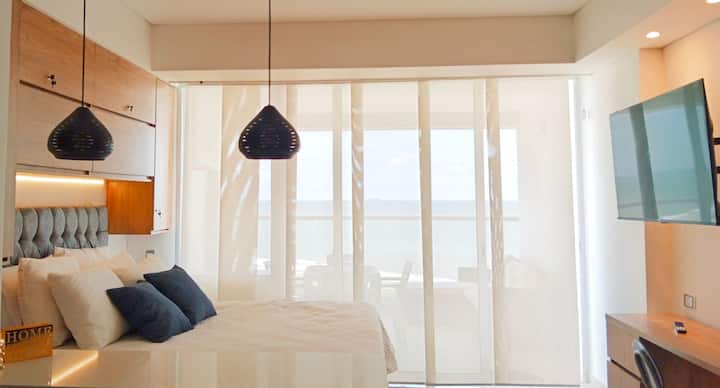 Oceanfront Dream Suite - Cartagena, Colombia