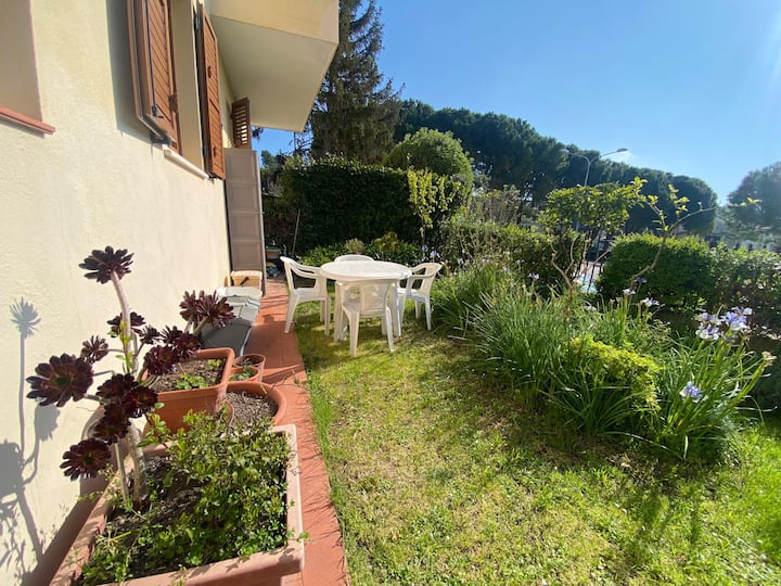 N296 – Numana, Three-room Apartment With Garden - Numana