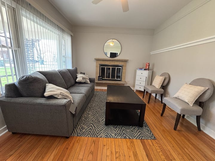 Cozy 3 Bedroom In Dt Libertyville Near Naval Base! - Barefoot Bay, Mundelein