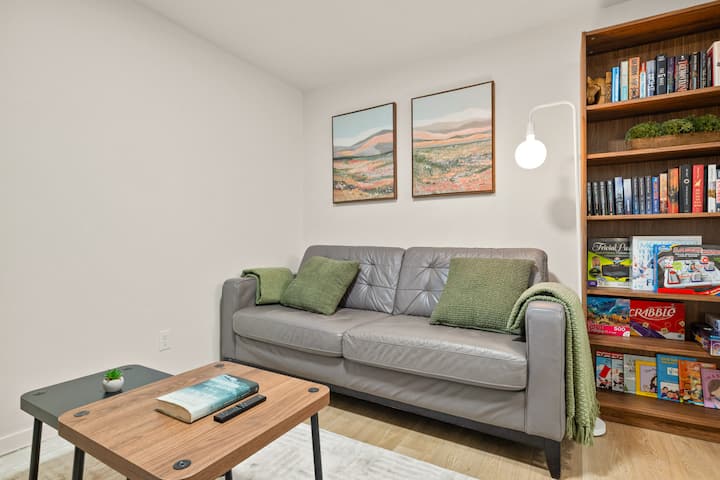 Private 2br Suite | Near Hwy 1 | Free Banff Pass - Calgary