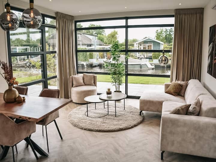 Maison De Vacances Près Du Loosdrechtse Plassen - Noord-Holland