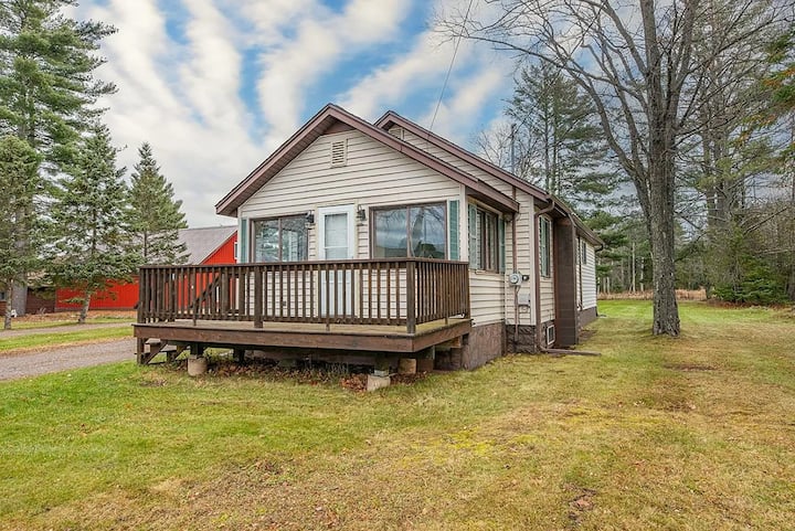Riverview Pines Cabin - Eagle River, WI