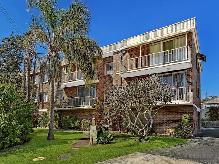 Cul-de-sac Cove, Unit 4 - The Entrance