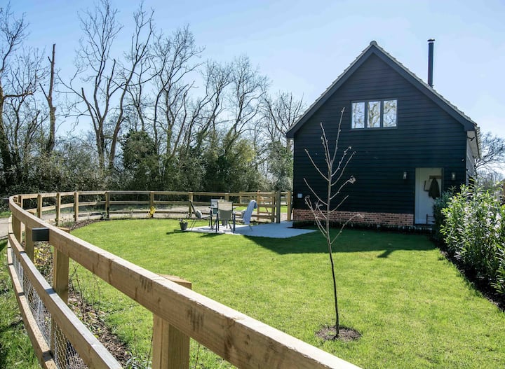 Barney's Barn - Woodbridge